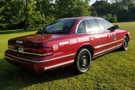 1995 Ford Crown Victoria LX auction - Cars & Bids