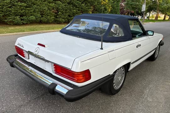 1988 Mercedes-Benz 560SL VIN: WDBBA48D9JA080476 for Sale - Cars & Bids