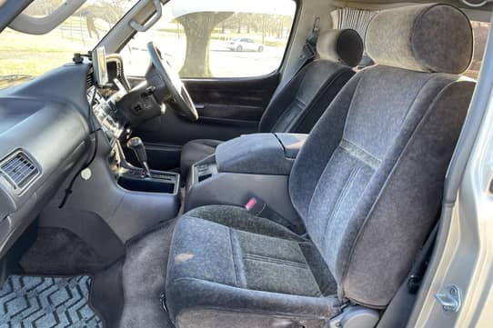 1993 Toyota HiAce Super Custom Limited 4WD for Sale - Cars & Bids