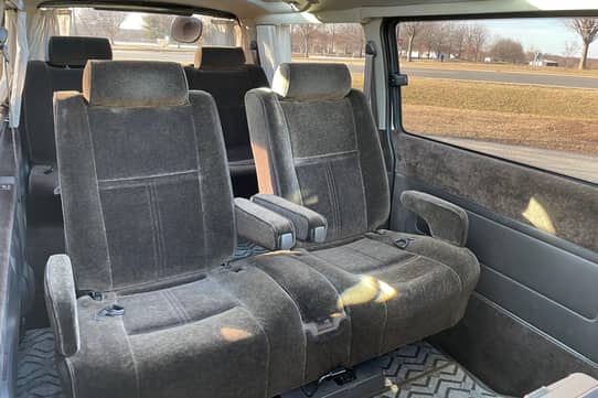 1993 Toyota HiAce Super Custom Limited 4WD for Sale - Cars & Bids