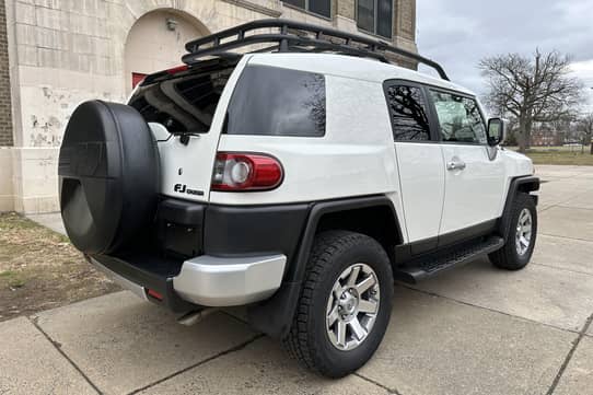 2014 Toyota FJ Cruiser for Sale - Cars & Bids
