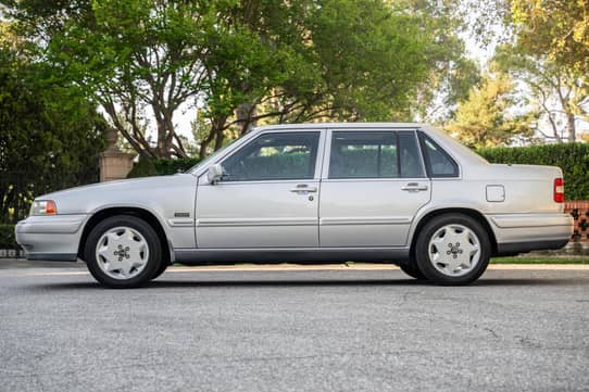 1997 Volvo S90 VIN: YV1KS9603V1122037 for Sale - Cars & Bids