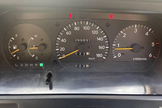 1995 Toyota HiAce Grand Cabin G for Sale - Cars & Bids