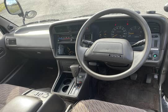 1995 Toyota HiAce Grand Cabin G for Sale - Cars & Bids
