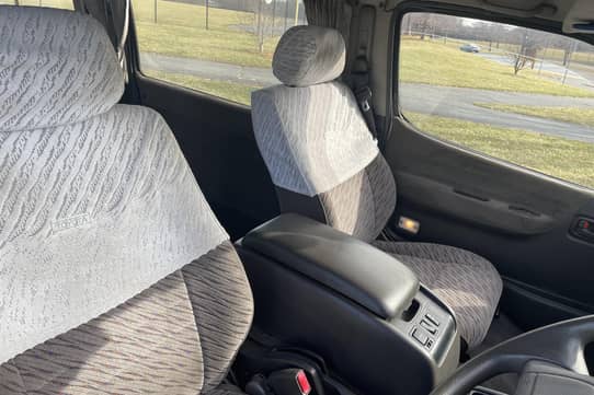 1995 Toyota HiAce Grand Cabin G for Sale - Cars & Bids