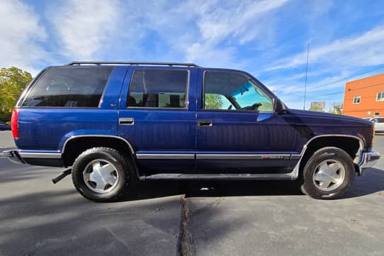 1998 GMC Yukon SLT 4x4 VIN: 1GKEK13R0WJ724942 for Sale - Cars & Bids