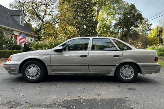 1990 Ford Taurus SHO VIN: 1FACP54Y5LA233365 for Sale - Cars & Bids