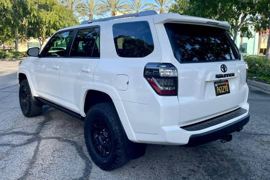 2016 Toyota 4Runner SR5 4x4 VIN: JTEBU5JR3G5299497 for Sale - Cars & Bids