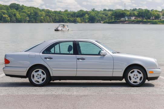 1998 Mercedes-Benz E430 Sedan VIN: WDBJF70F1WA654880 for Sale - Cars & Bids