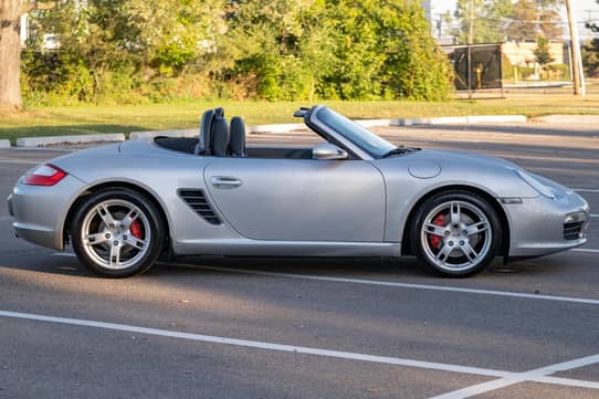 2007 Porsche Boxster S VIN: WP0CB29827U730877 for Sale - Cars & Bids