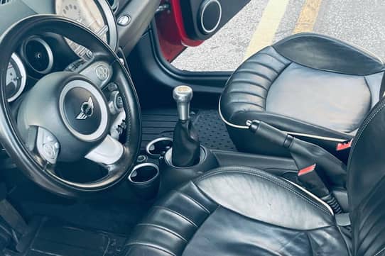 2010 Mini Cooper VIN: WMWMF3C55ATU77884 for Sale - Cars & Bids