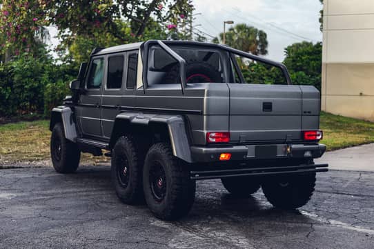 2005 Mercedes-Benz G55 AMG 6x6 auction - Cars & Bids