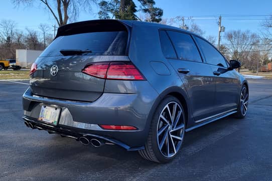 2018 Volkswagen Golf R VIN: WVWVF7AU6JW071880 for Sale - Cars & Bids