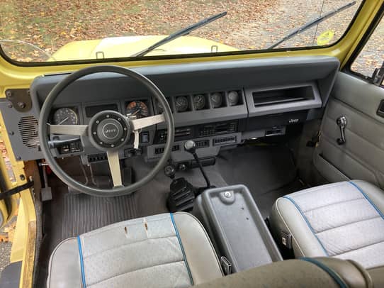 1990 Jeep Wrangler Islander auction - Cars & Bids
