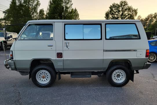 1986 Mitsubishi Delica 4WD for Sale - Cars & Bids