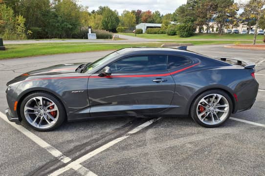 2017 Chevrolet Camaro SS Coupe VIN: 1G1FH1R70H0108177 for Sale - Cars & Bids