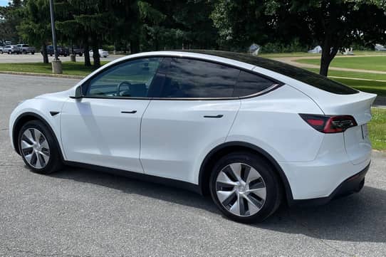 2021 Tesla Model Y Long Range AWD VIN: 5YJYGDEE1MF130709 for Sale ...