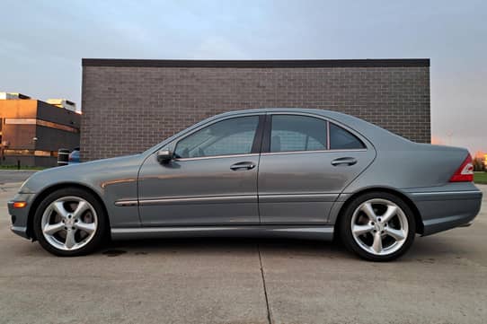 2005 Mercedes-Benz C320 Sedan VIN: WDBRF64J25F613025 for Sale - Cars & Bids