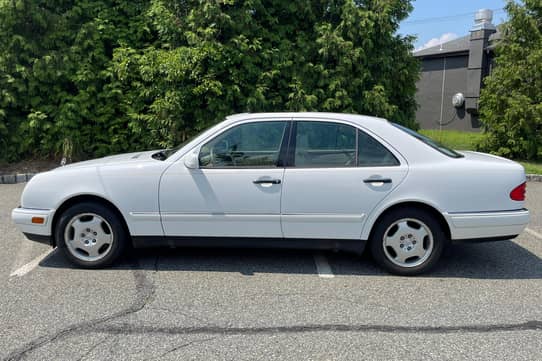 1999 Mercedes-Benz E430 Sedan VIN: WDBJF70H1XA910907 for Sale - Cars & Bids