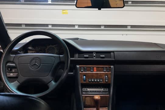 1992 Mercedes-Benz 300CE-24 auction - Cars & Bids