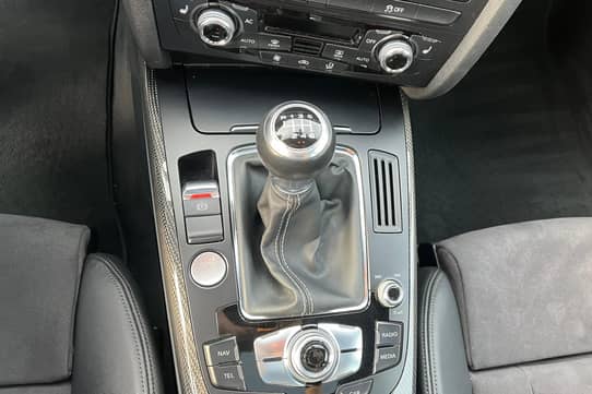 2013 Audi S4 VIN: WAUDGAFLXDA178807 for Sale - Cars & Bids