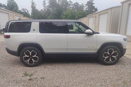 2024 Rivian R1S Adventure Edition VIN: 7PDSGABA2RN033462 for Sale ...