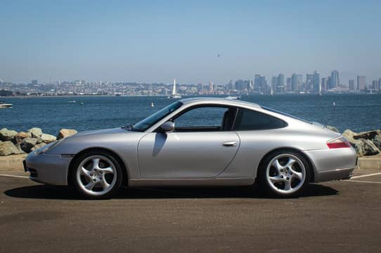 2000 Porsche 911 Carrera Coupe auction - Cars & Bids