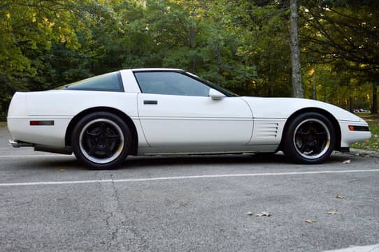 1992 Chevrolet Corvette Coupe VIN: 1G1YY23P2N5106792 for Sale - Cars & Bids