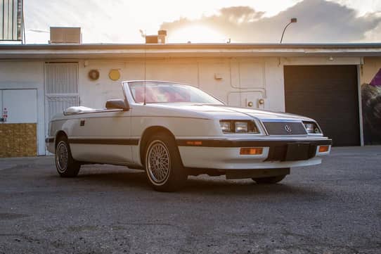 1988 Chrysler LeBaron Convertible auction - Cars & Bids