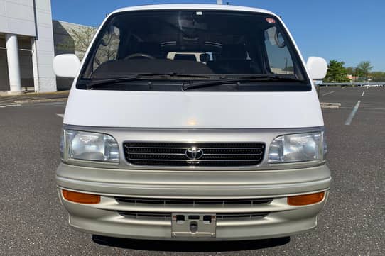 1996 Toyota HiAce Super Custom Living Saloon EX for Sale - Cars & Bids
