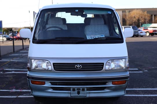 1994 Toyota HiAce Super Custom Wagon for Sale - Cars & Bids