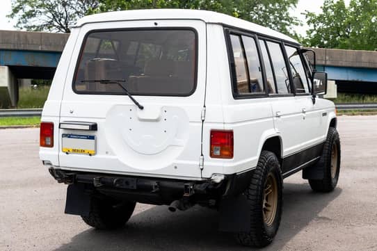 1986 Mitsubishi Pajero auction - Cars & Bids