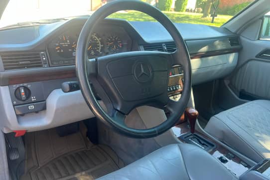 1993 Mercedes-Benz 300CE Coupe VIN: WDBEA52E9PB993228 for Sale - Cars ...