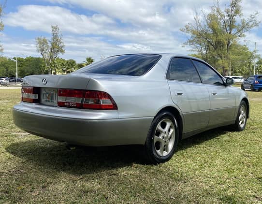 2001 Lexus ES 300 auction - Cars & Bids