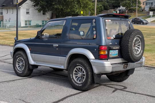 1992 Mitsubishi Pajero 2500 TD 2-Door 4WD VIN: V244034706 for Sale ...