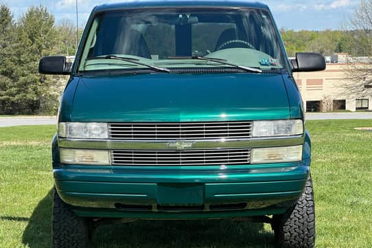2000 Chevrolet Astro AWD for Sale - Cars & Bids