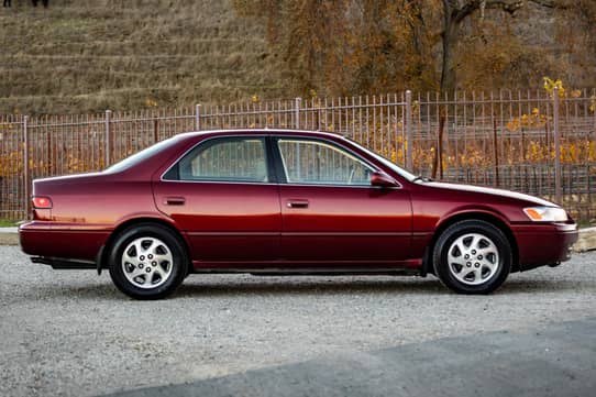 1999 Toyota Camry XLE V6 Sedan for Sale - Cars & Bids