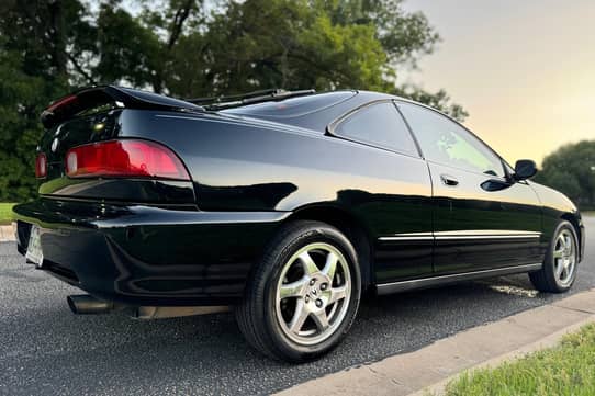 2000 Acura Integra GS-R Coupe VIN: JH4DC2395YS005577 for Sale - Cars & Bids