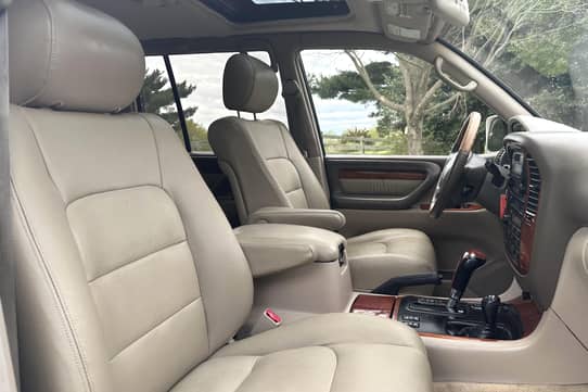 2000 Lexus LX 470 for Sale - Cars & Bids