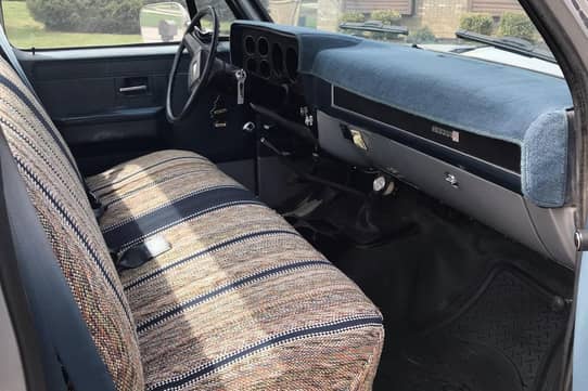1984 GMC Sierra 2500 auction - Cars & Bids