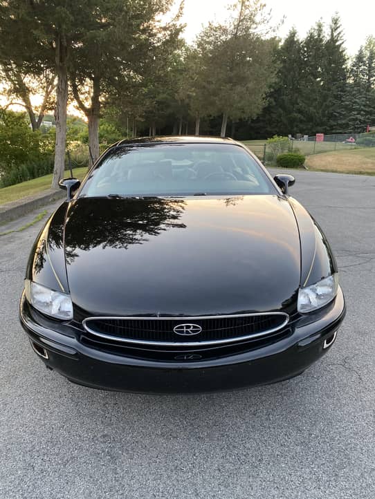 1998 Buick Riviera auction - Cars & Bids