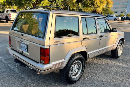1993 Jeep Cherokee Country 4x4 for Sale - Cars & Bids