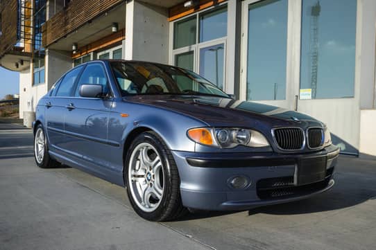 2002 BMW 330i Sedan auction - Cars & Bids
