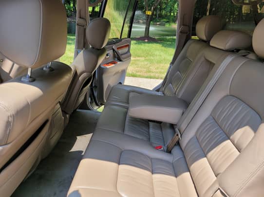 2000 Lexus LX 470 auction - Cars & Bids