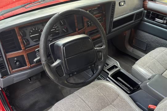 1995 Jeep Cherokee Country 4x4 for Sale - Cars & Bids