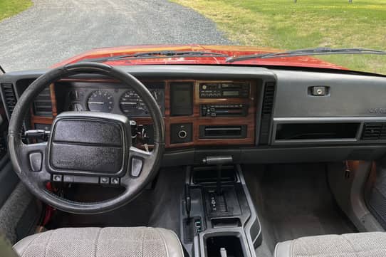1995 Jeep Cherokee Country 4x4 for Sale - Cars & Bids
