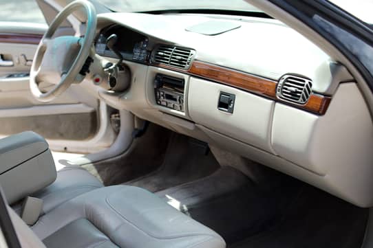 1999 Cadillac DeVille Gold Anniversary Edition for Sale - Cars & Bids