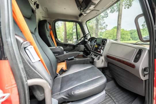2015 Freightliner M2 VIN: 1FVACWDT9FHGC2824 for Sale - Cars & Bids