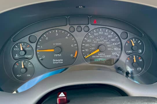 2000 Oldsmobile Bravada VIN: 1GHDT13W5Y2383572 for Sale - Cars & Bids