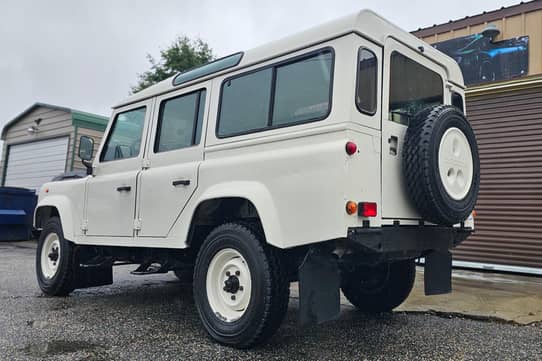 1995 Land Rover Defender 110 VIN: SALLDHMV8MA955736 for Sale - Cars & Bids